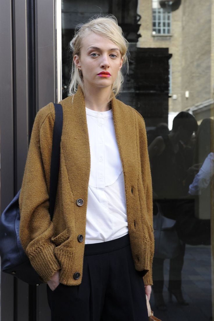 How to wear cardigans (again) - Personal Shopper Paris - Dress like a ...