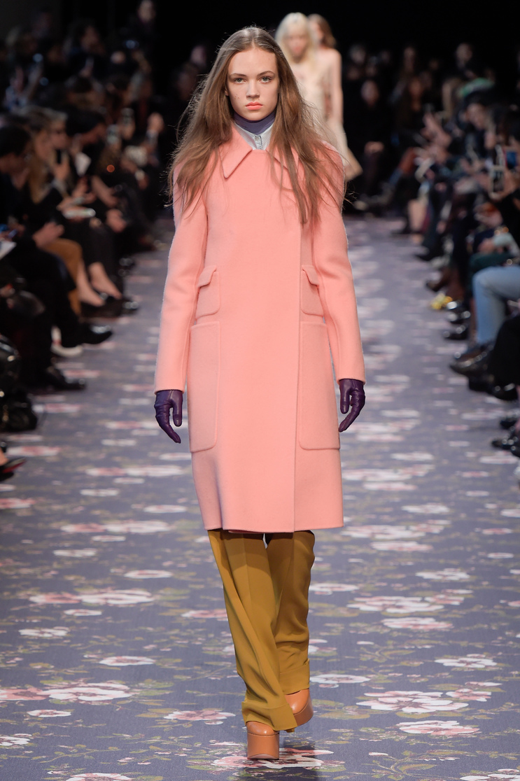 How to wear pink - Personal Shopper Paris - Dress like a Parisian