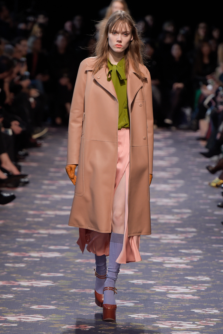 How to wear pink - Personal Shopper Paris - Dress like a Parisian